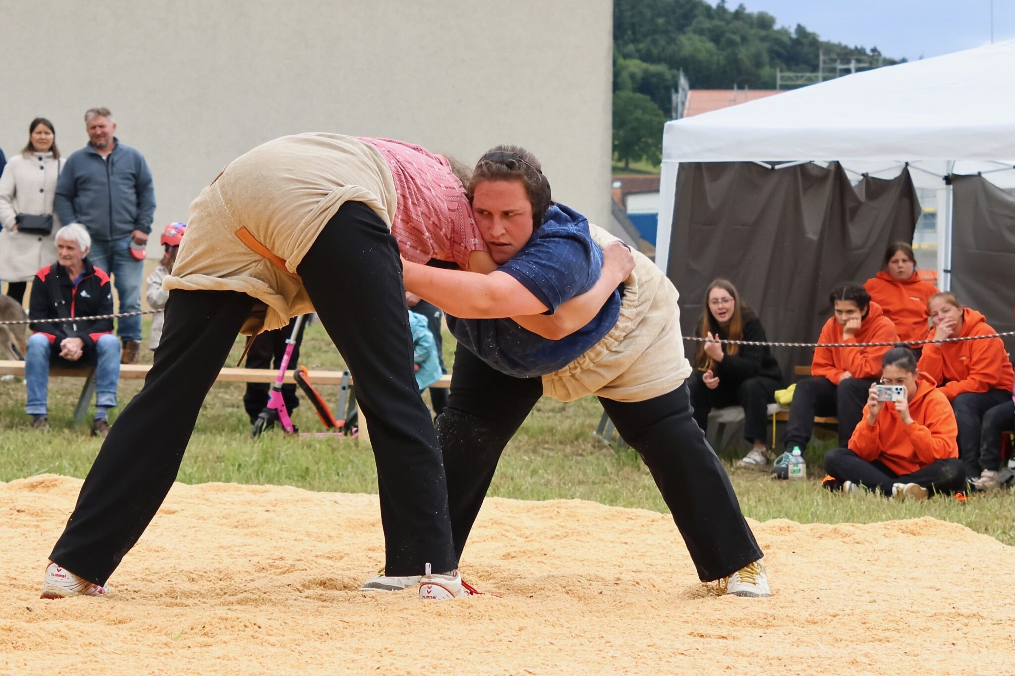 1ère Fête de lutte suisse féminine Cousset FR le samedi 16 mai 2026 - EFSV
